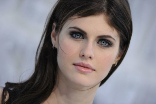 Top 10 Celebrities with Most Beautiful Eyes