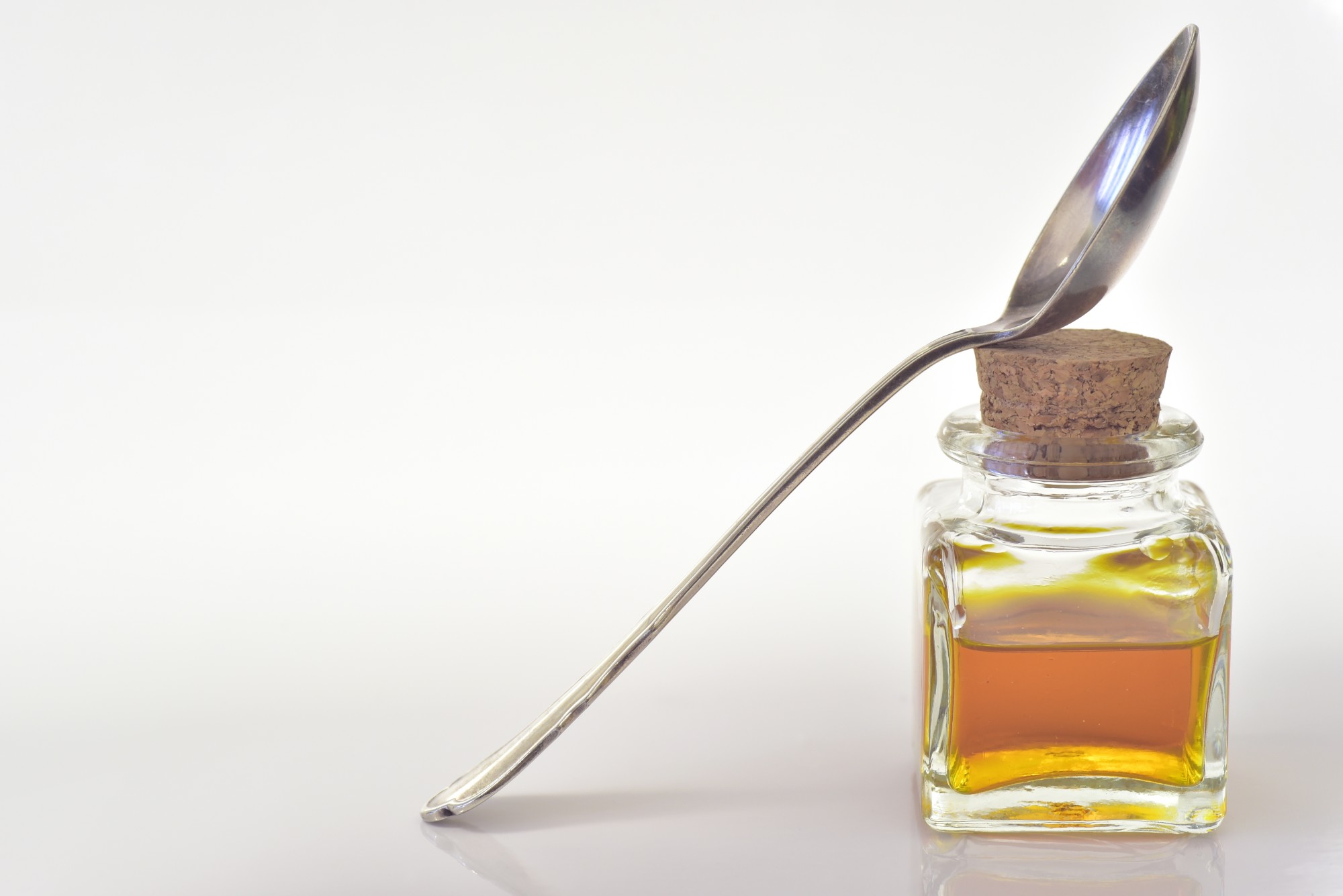 What Are CBD Oil Tinctures and How Are They Used?